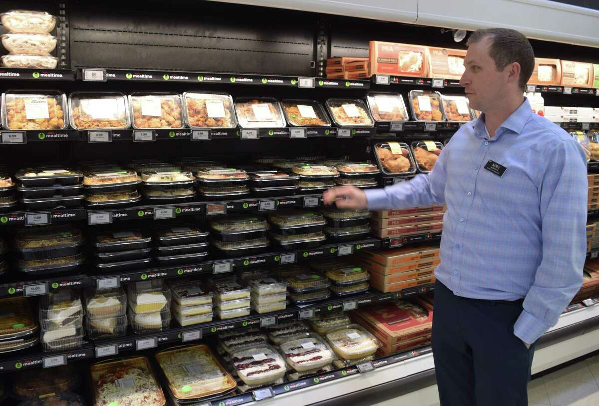 Jacksonville Hy-Vee opens doors to customers with new layout