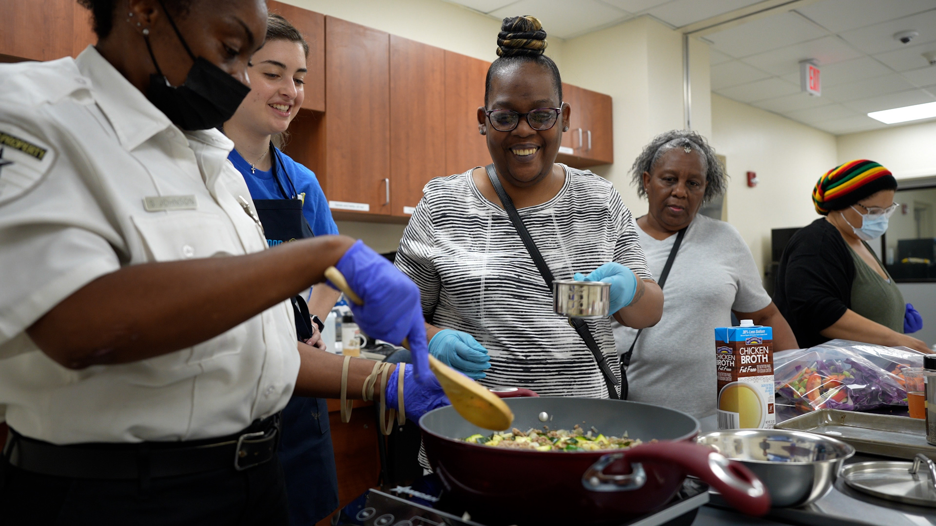Harris Health class in Houston teaches patients healthy cooking