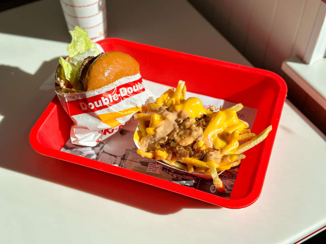 What those weird new In-N-Out wrappers mean