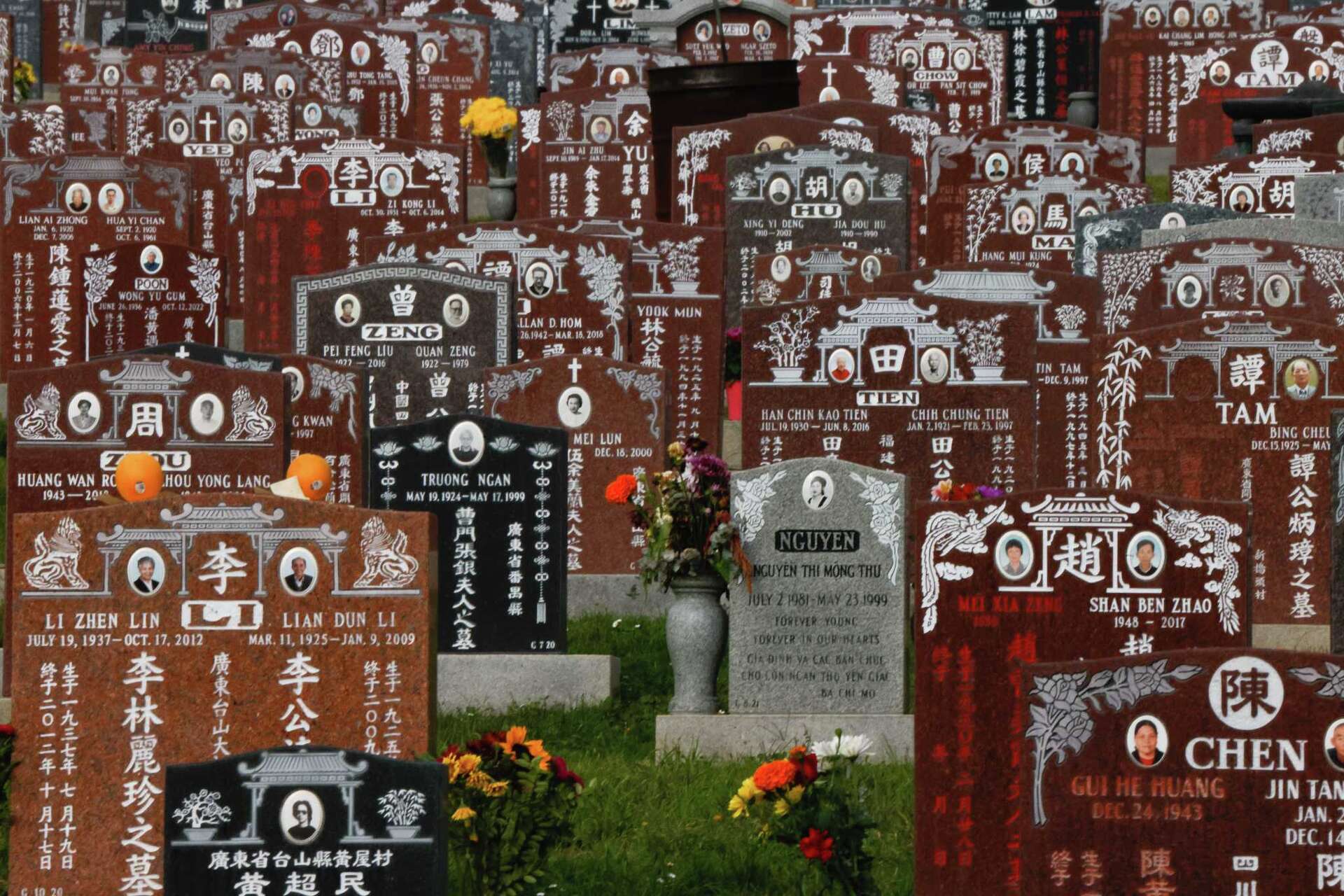 Bay Area cemeteries offer beauty in mourning