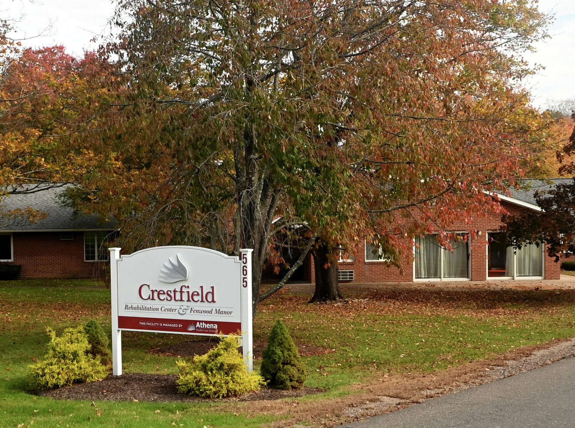 Crestfield Rehabilitation Center & Fenwood Manor in Manchester closing