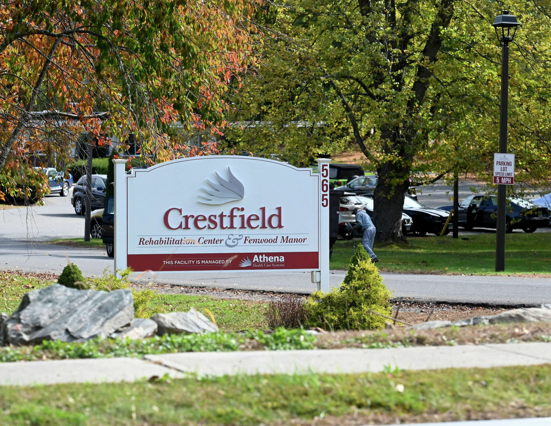 Crestfield Rehabilitation Center & Fenwood Manor in Manchester closing