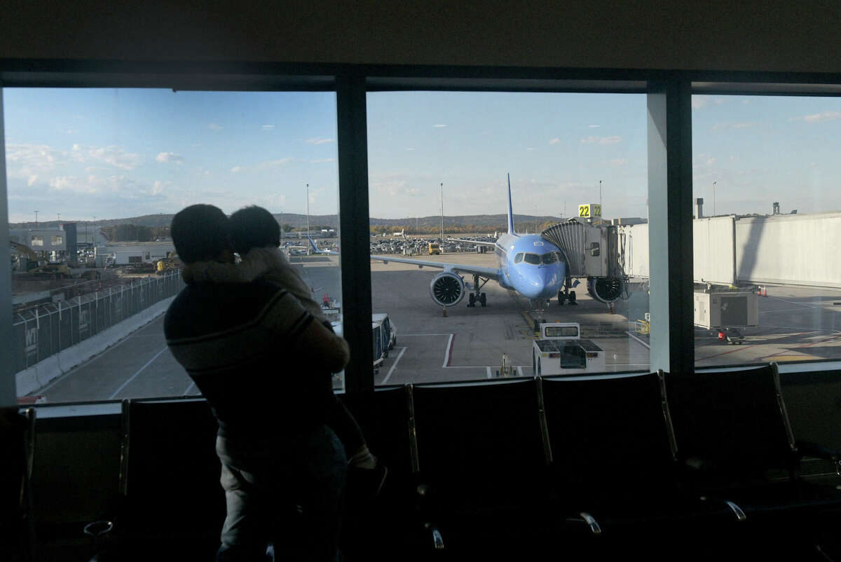 Breeze Airways hosts 'Autism Flies' practice at CT's Bradley airport