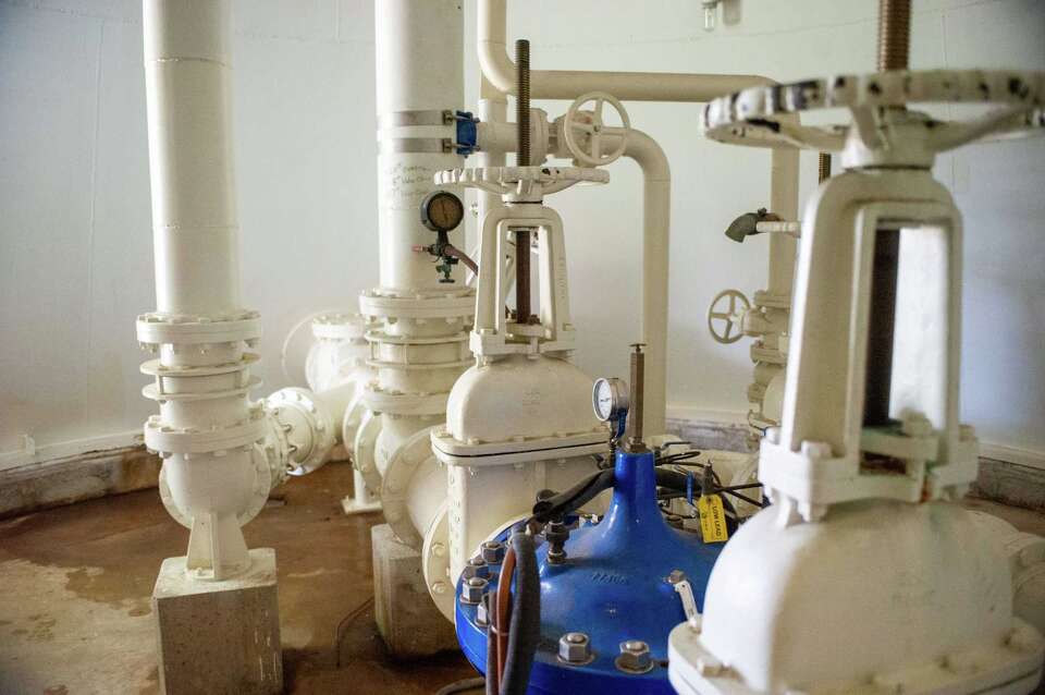 Sugar Land's elevated water towers: How system works and more