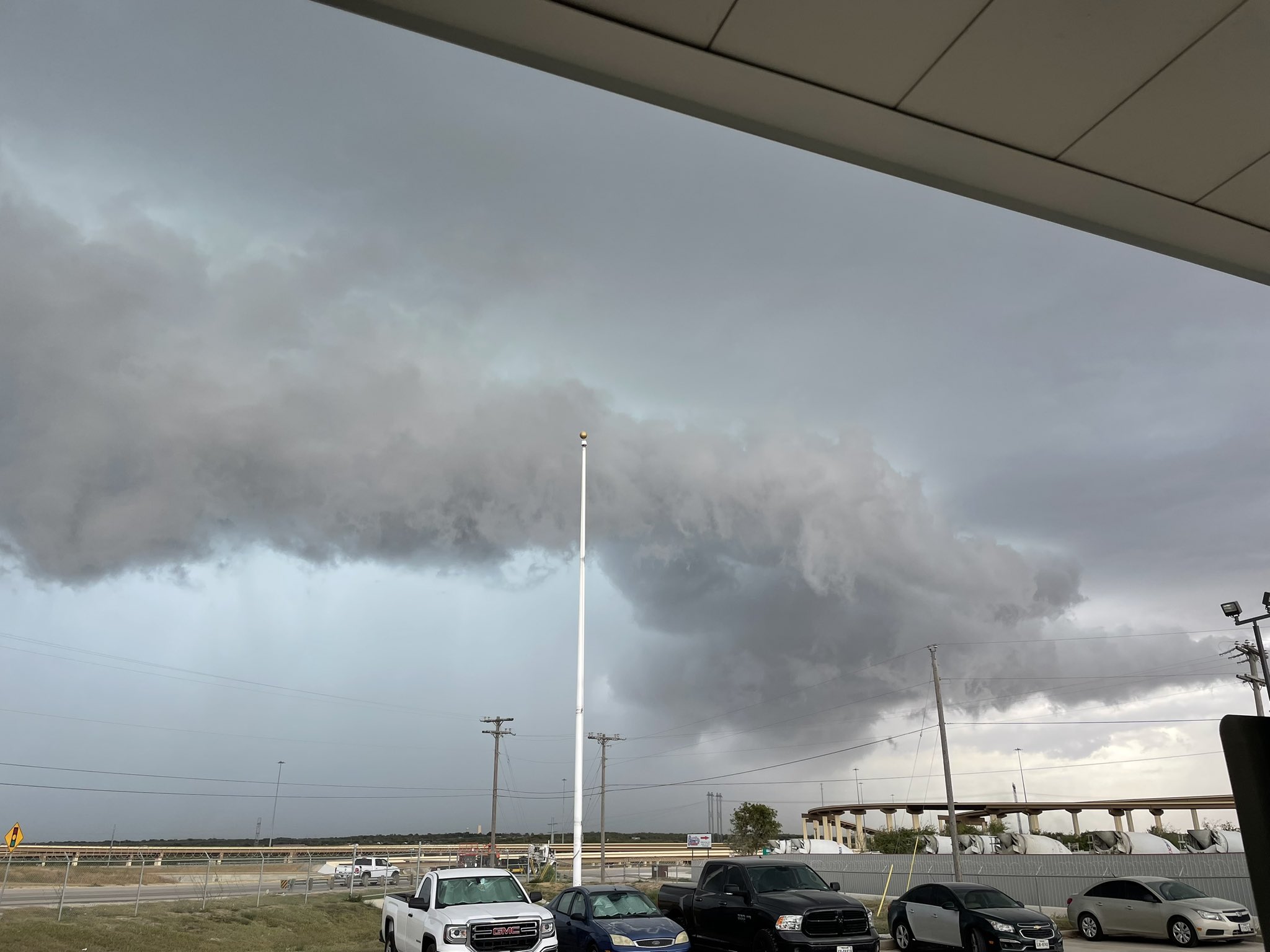 4 tornadoes touch down in Texas, tornado season approaching