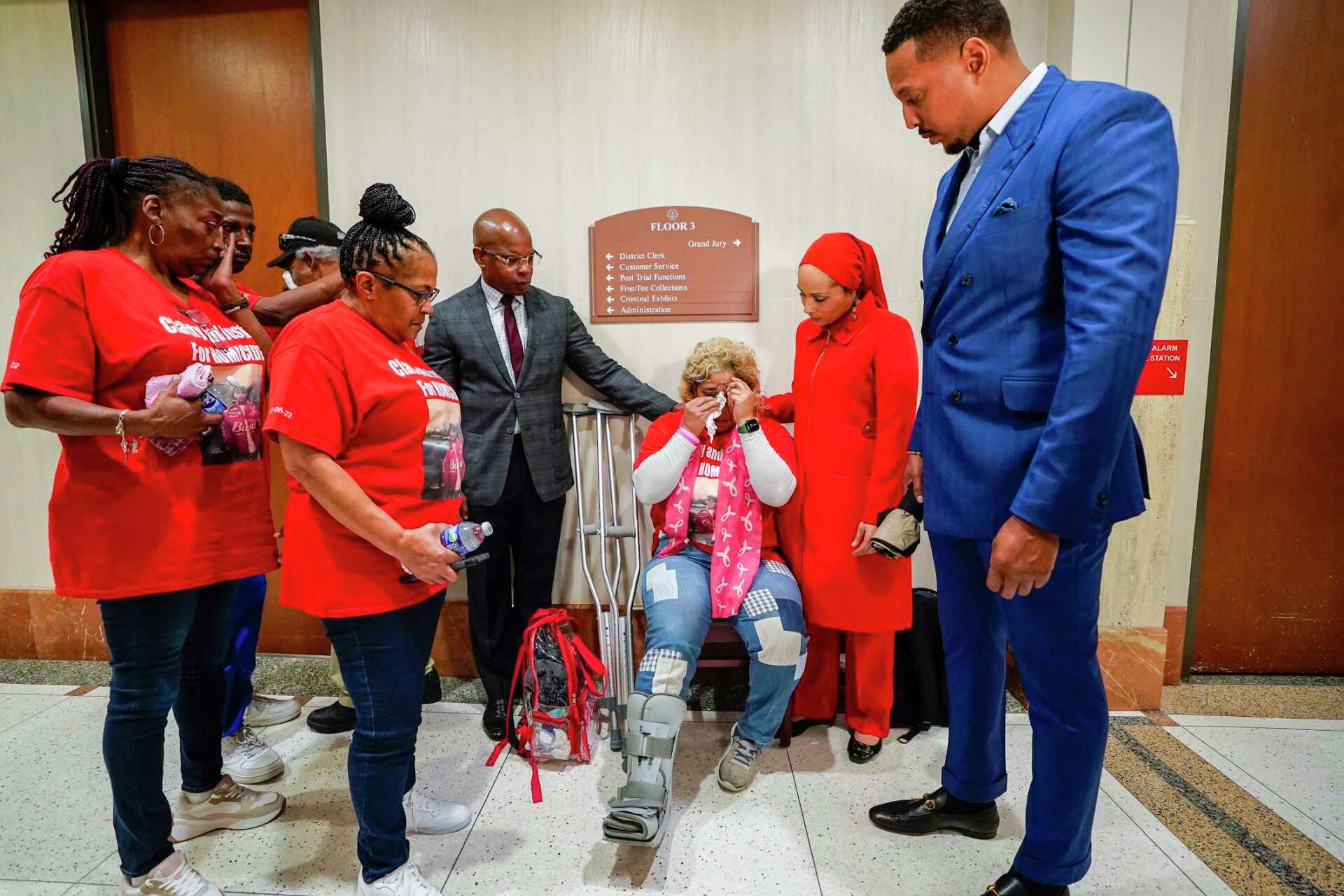 Harris County sergeant surrenders at court following murder indictment