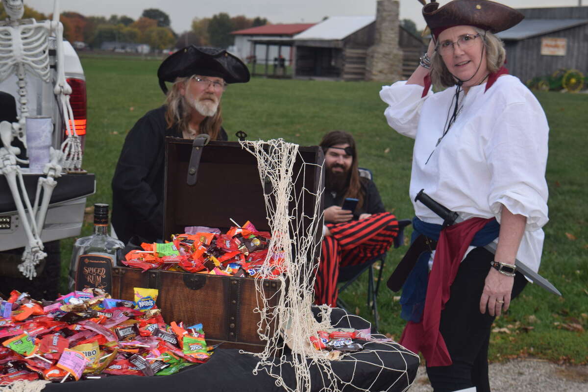 Community organizations pass out candy during Safe Halloween