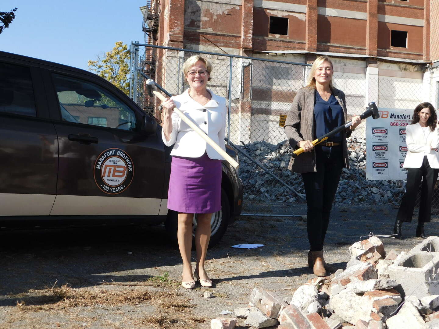 Demolition ceremony at Torrington Co.’s Standard Plant marks era's end