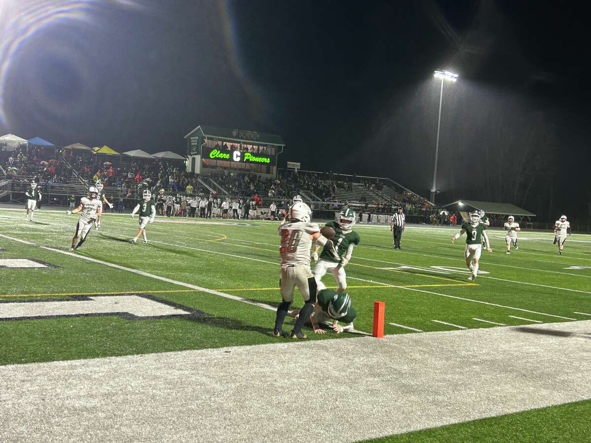 Bo Schwartz leads Lancers to dramatic comeback upset over Clare