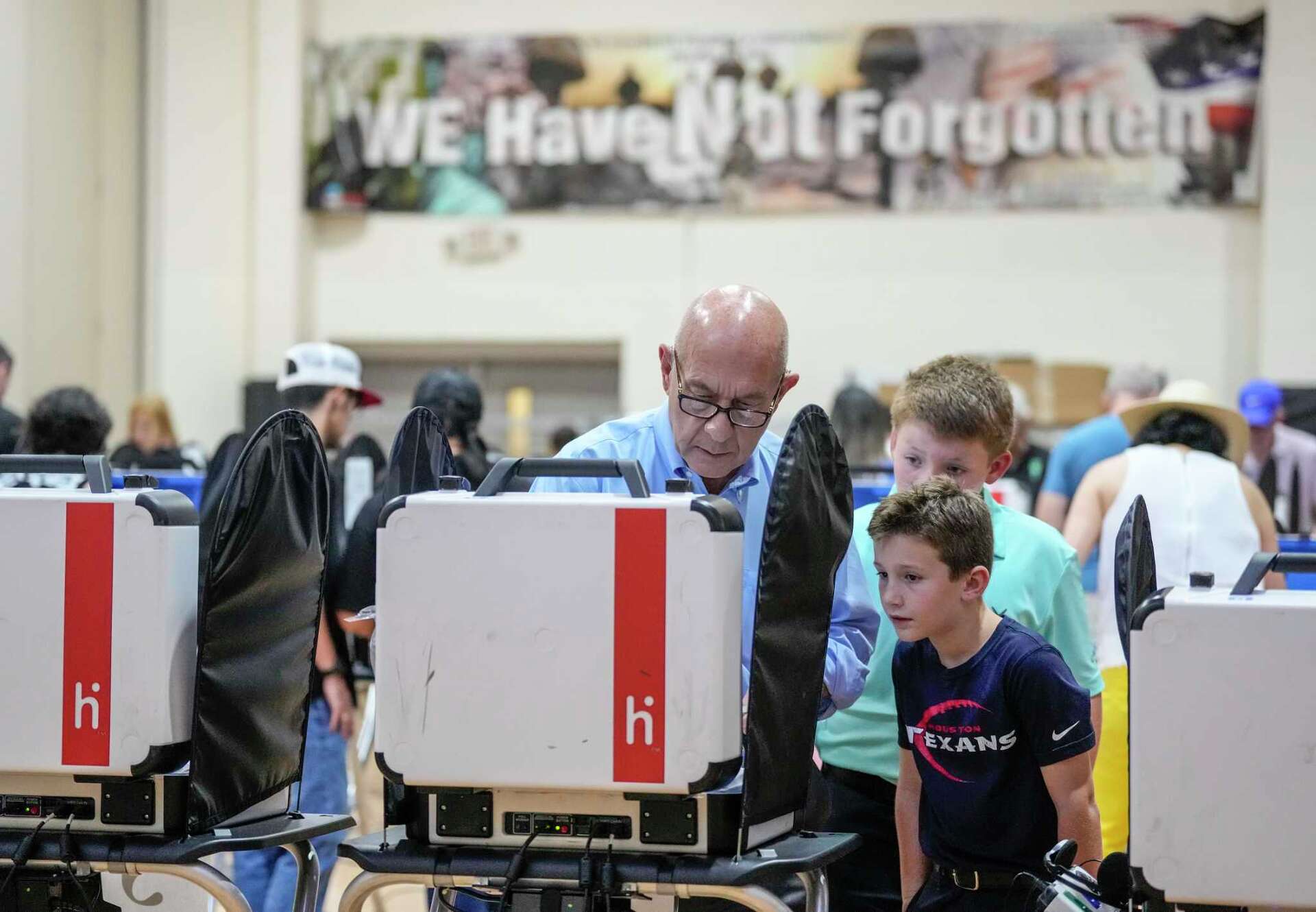 Houston mayor-elect Whitmire gears up to lead City Hall after campaign