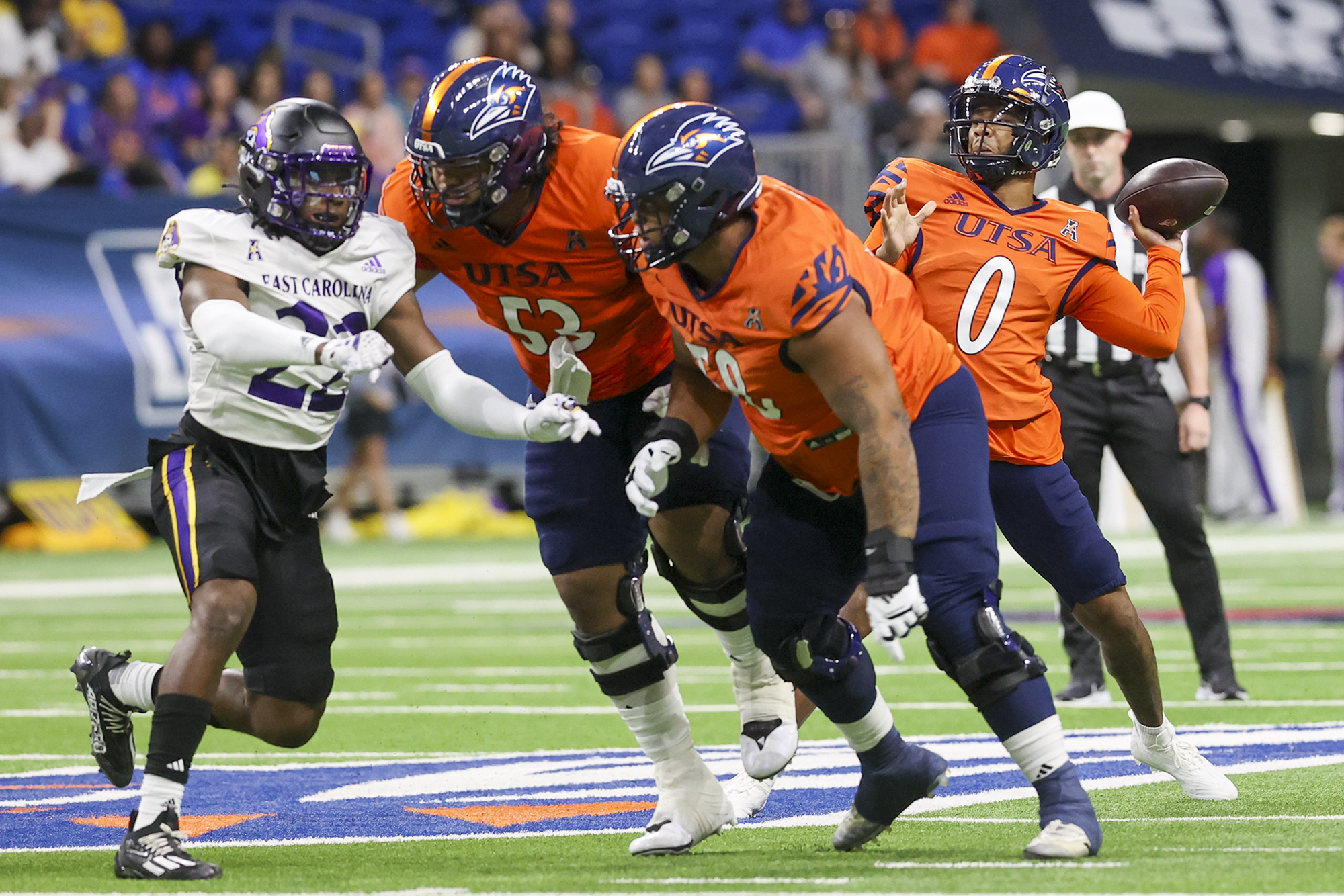 UTSA's Payne He'Bert steps in seamlessly for jelling O-line