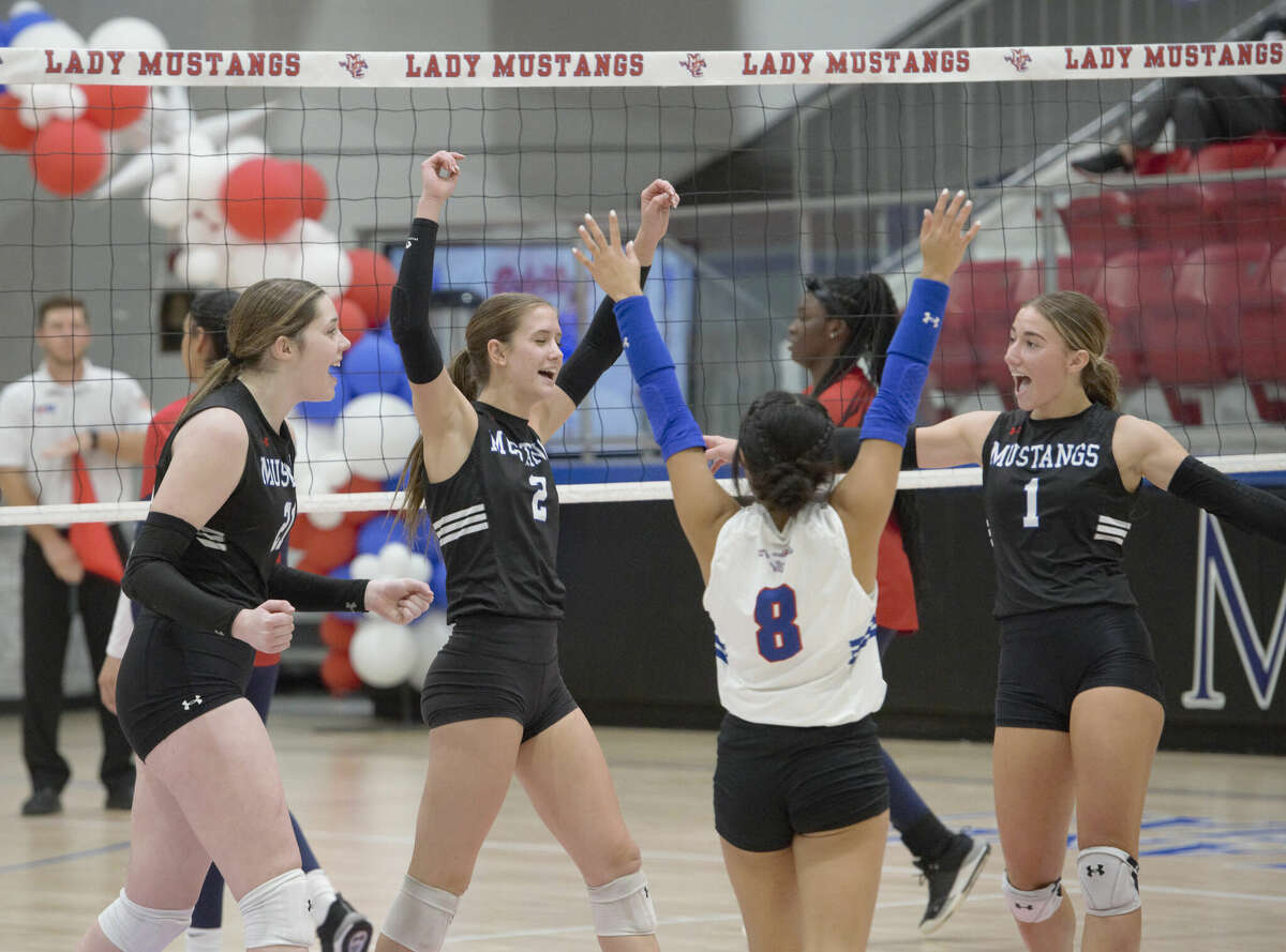 HS VOLLEYBALL: MCS falls in state semifinal to district rival