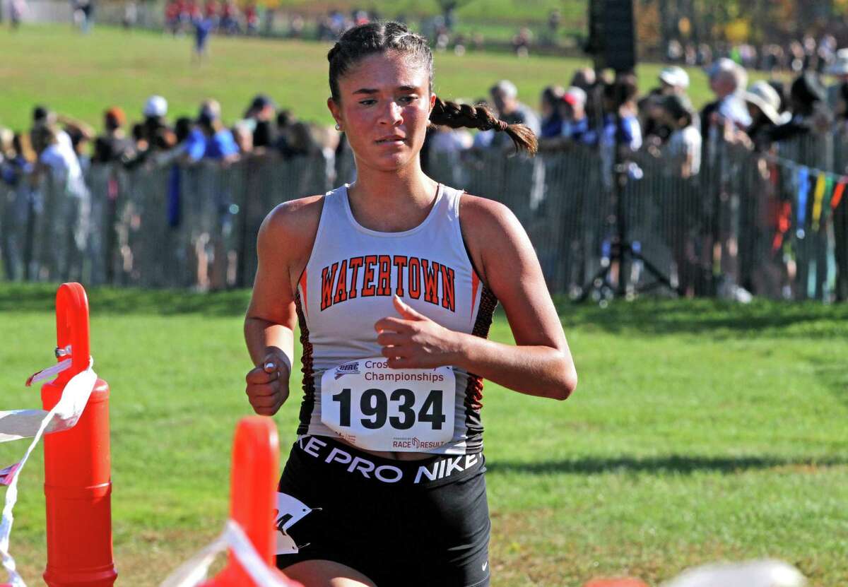 2023 CT high school girls cross country championships roundup.