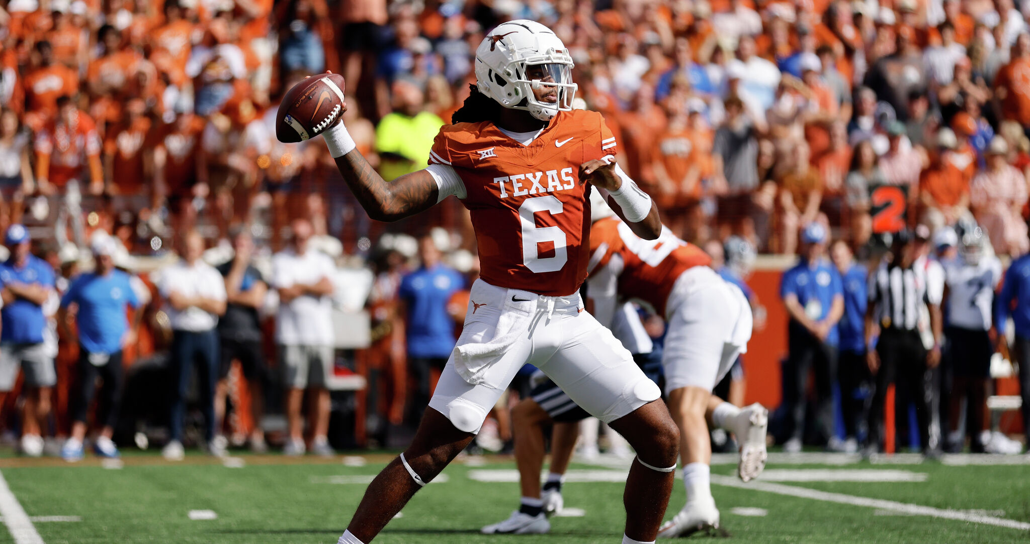 Texas Longhorns beat BYU Cougars in Maalik Murphy’s first start