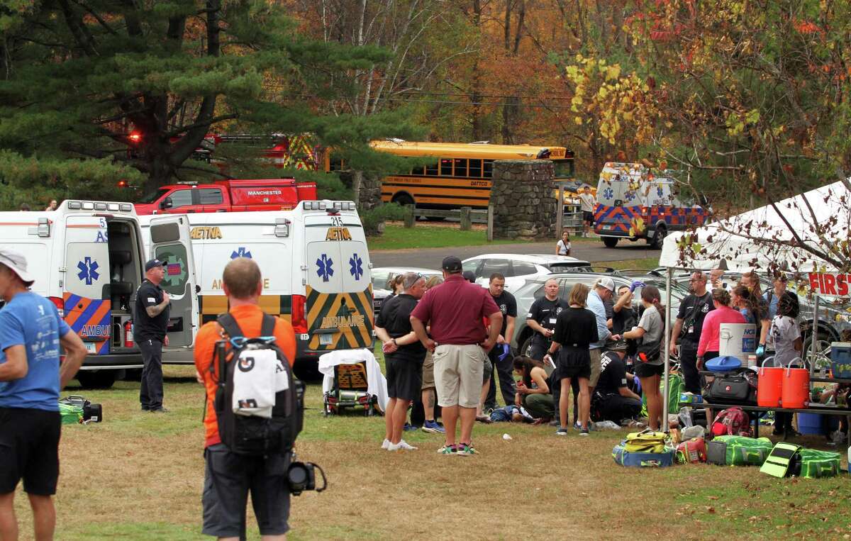 2023 CT high school girls cross country championships roundup.