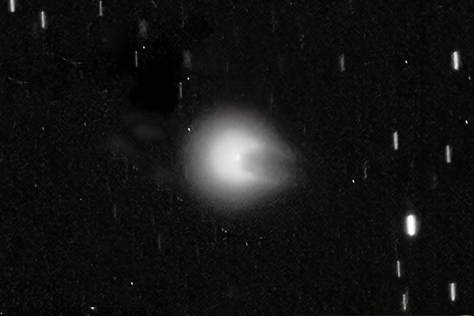 Enormous 'Devil Comet' with 2 ice horns to pass by Earth