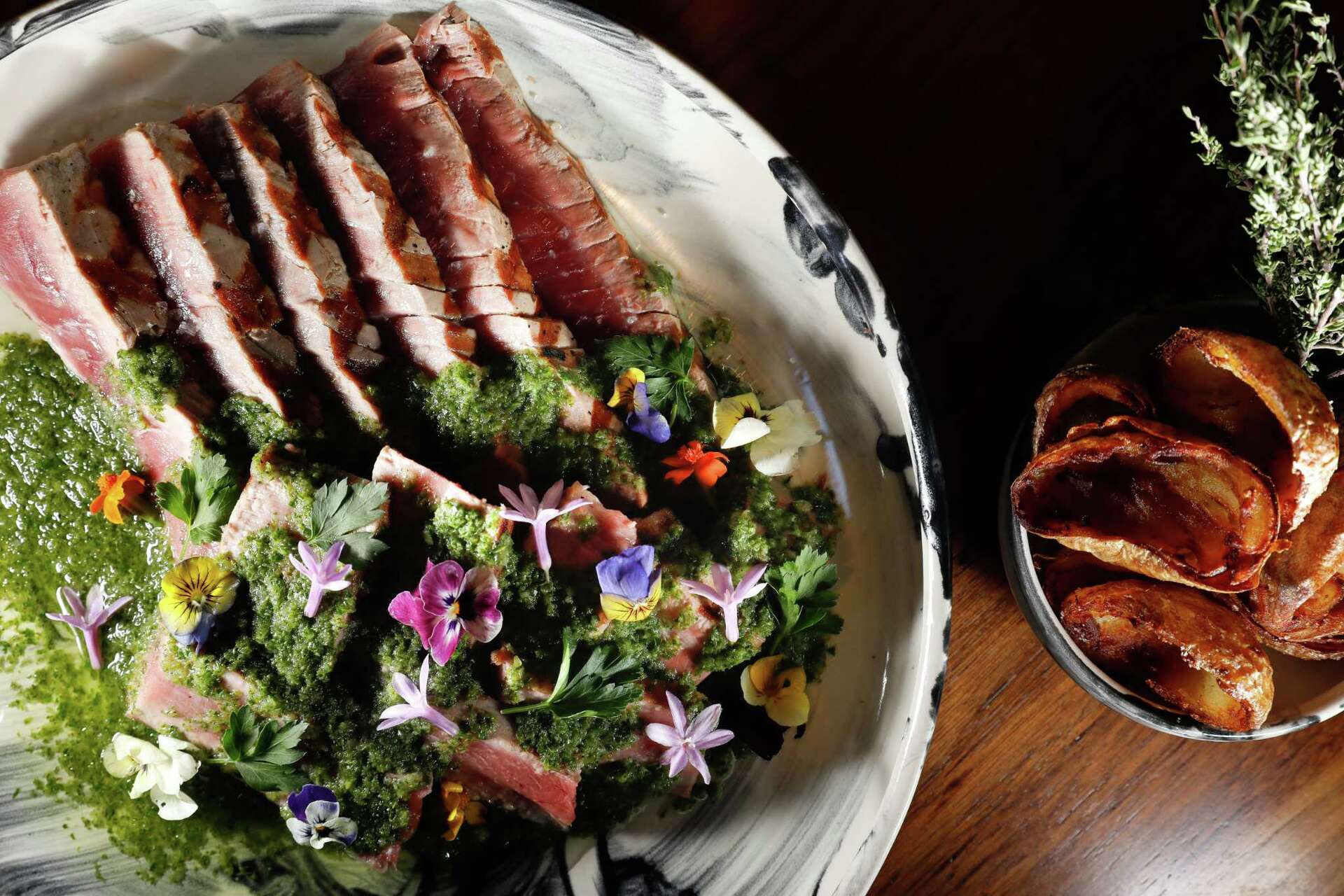 Aphotic, a Michelin-starred seafood restaurant in SF, will close.