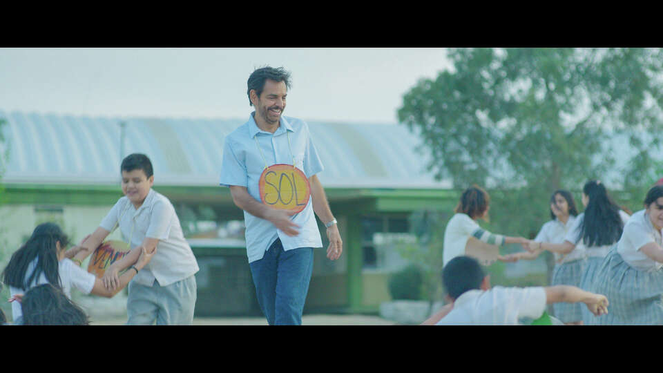 Eugenio Derbez takes 'Radical' turn in movie based on Mexican teacher