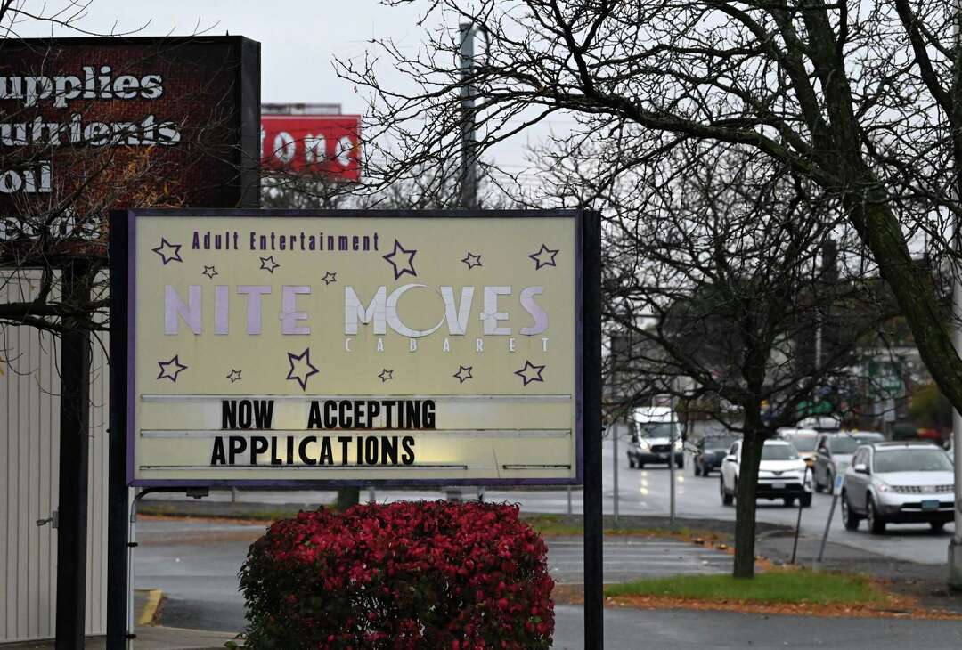 Body found outside of Colonie strip club Nite Moves