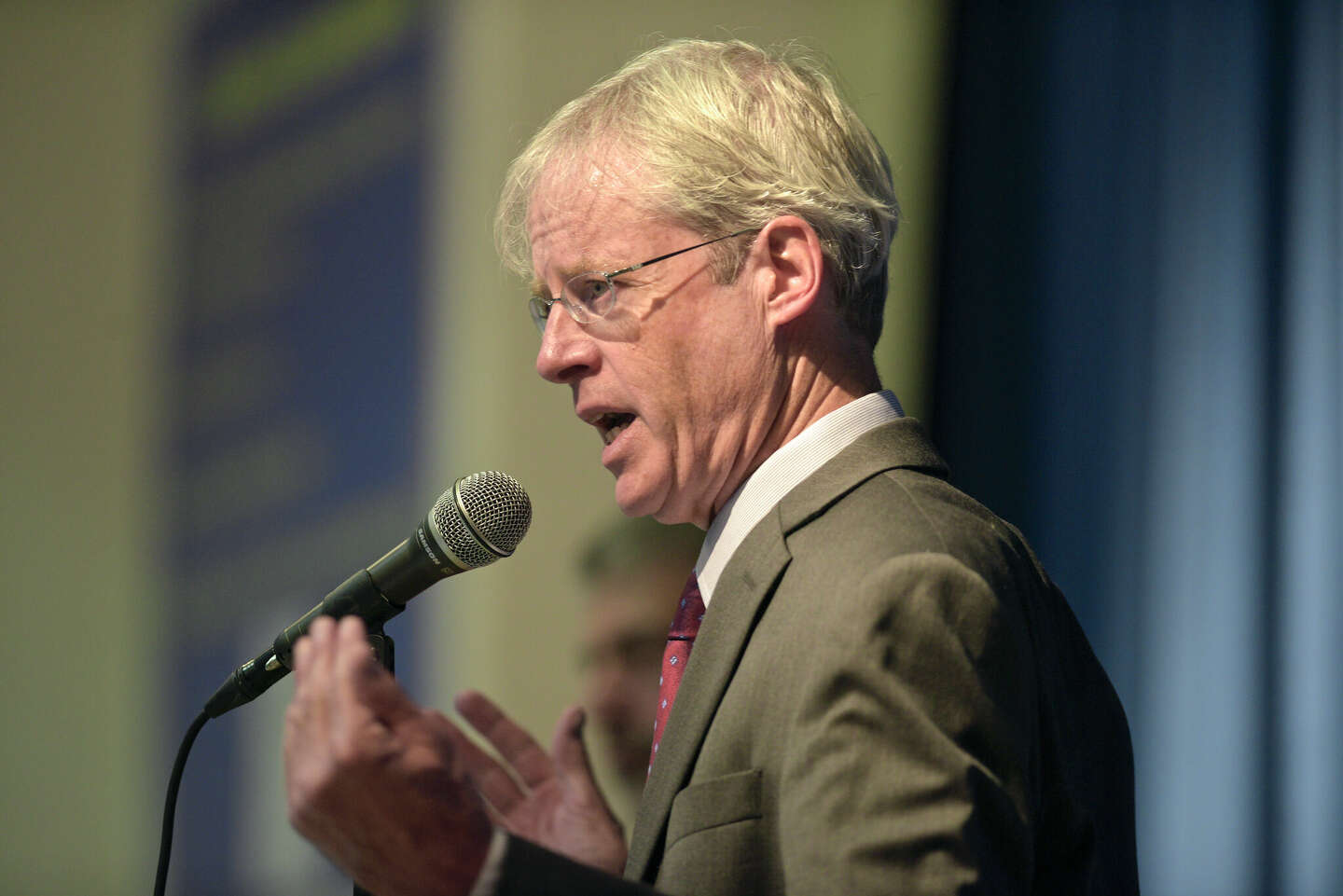 New Milford Mayor Pete Bass wins reelection over Tom O'Brien