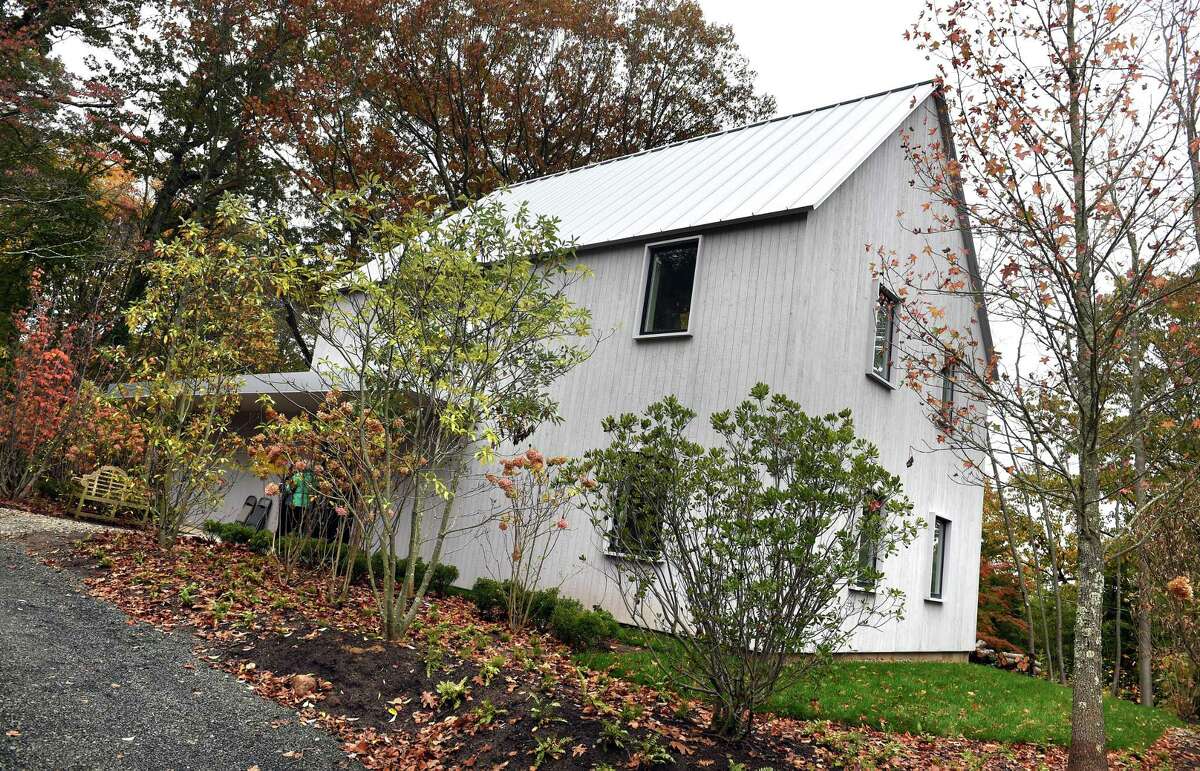 New Haven's Friends Center for Children moves teachers to free housing