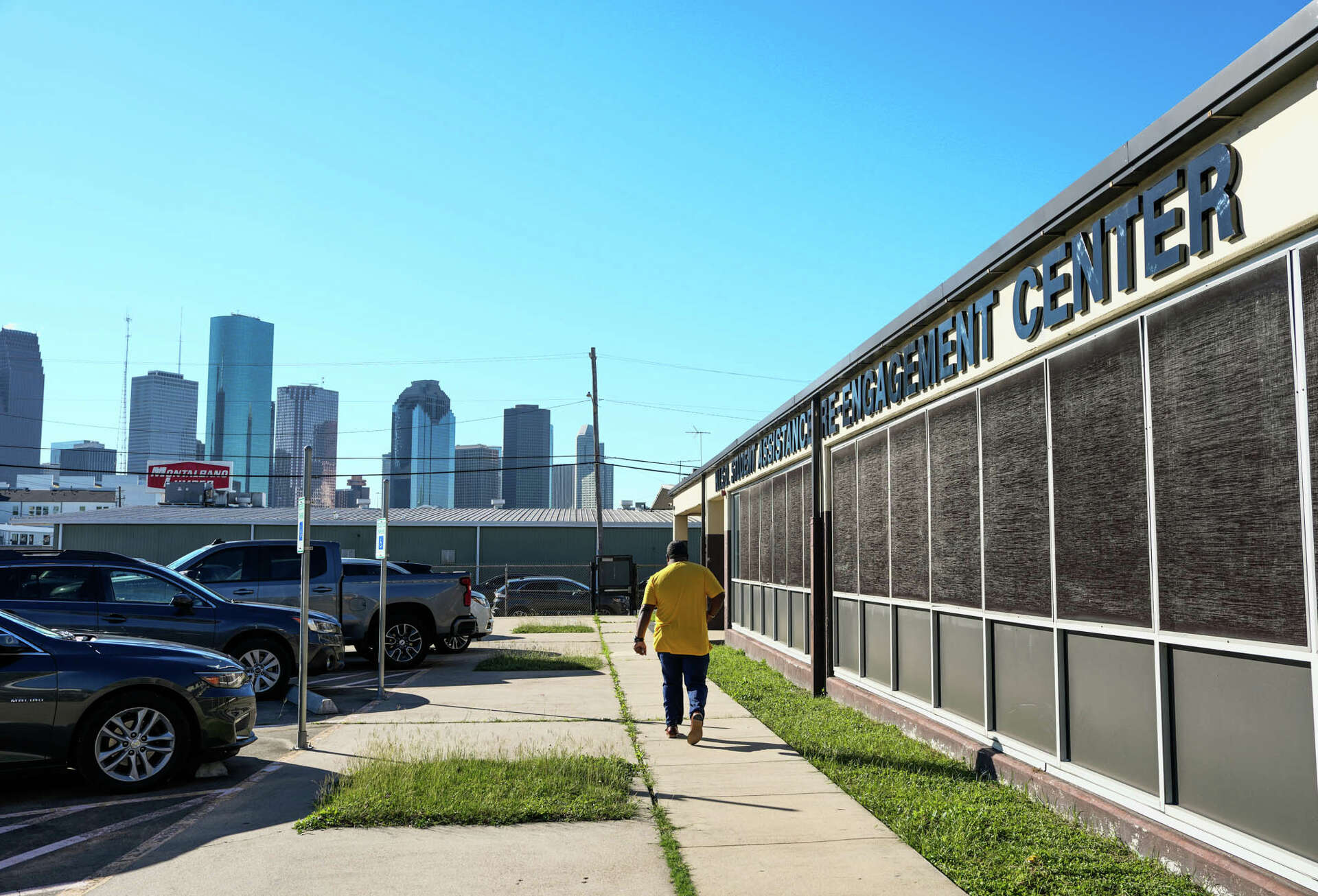 HISD Sunrise Center rollout complete with seventh grand opening