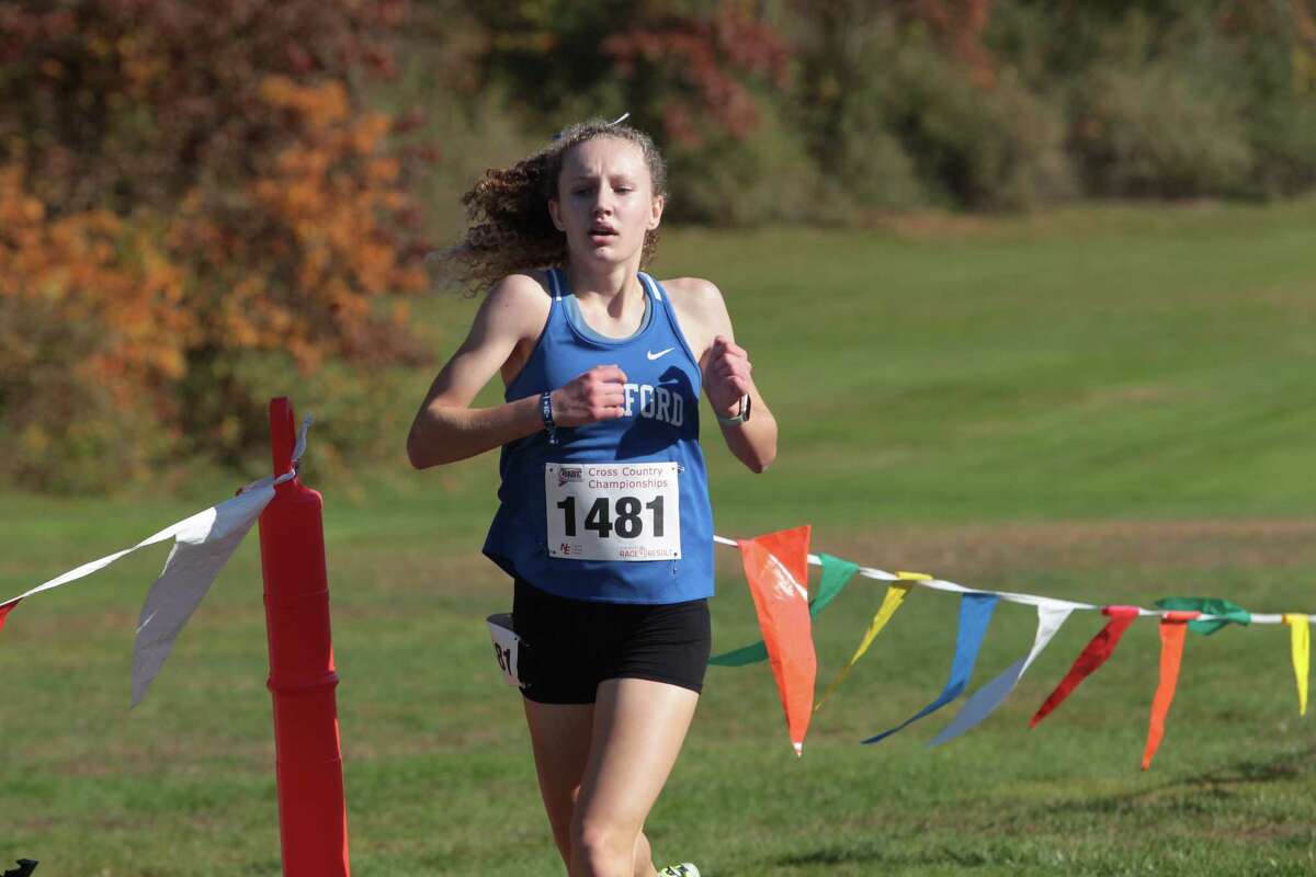 2023 CT high school girls cross country championships roundup.