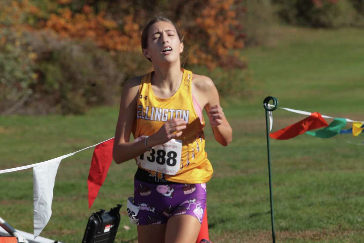 2023 CT high school girls cross country championships roundup.