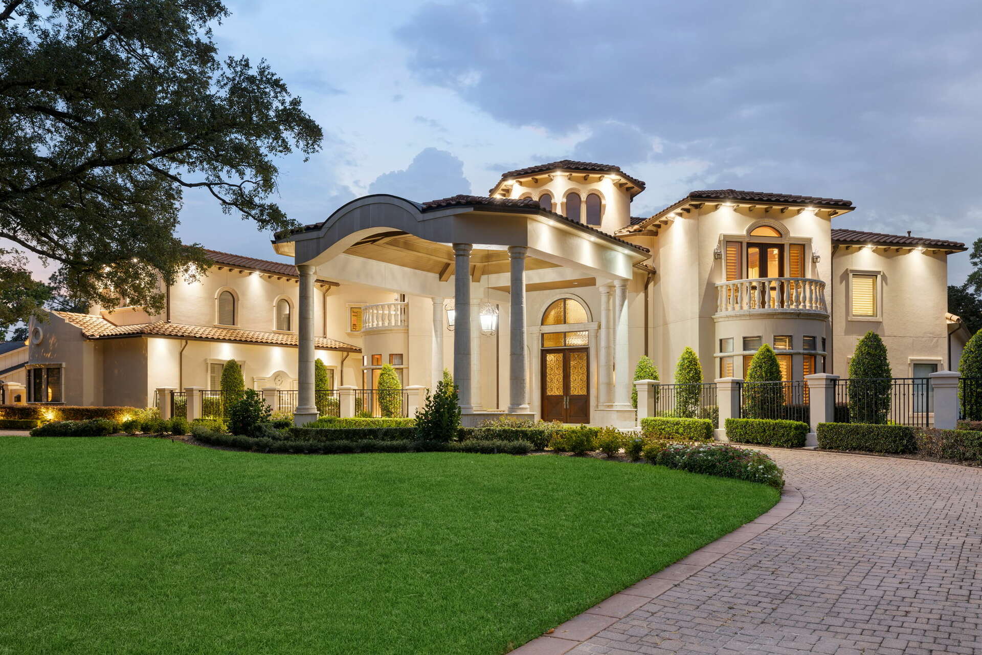 million dollar mansions in texas