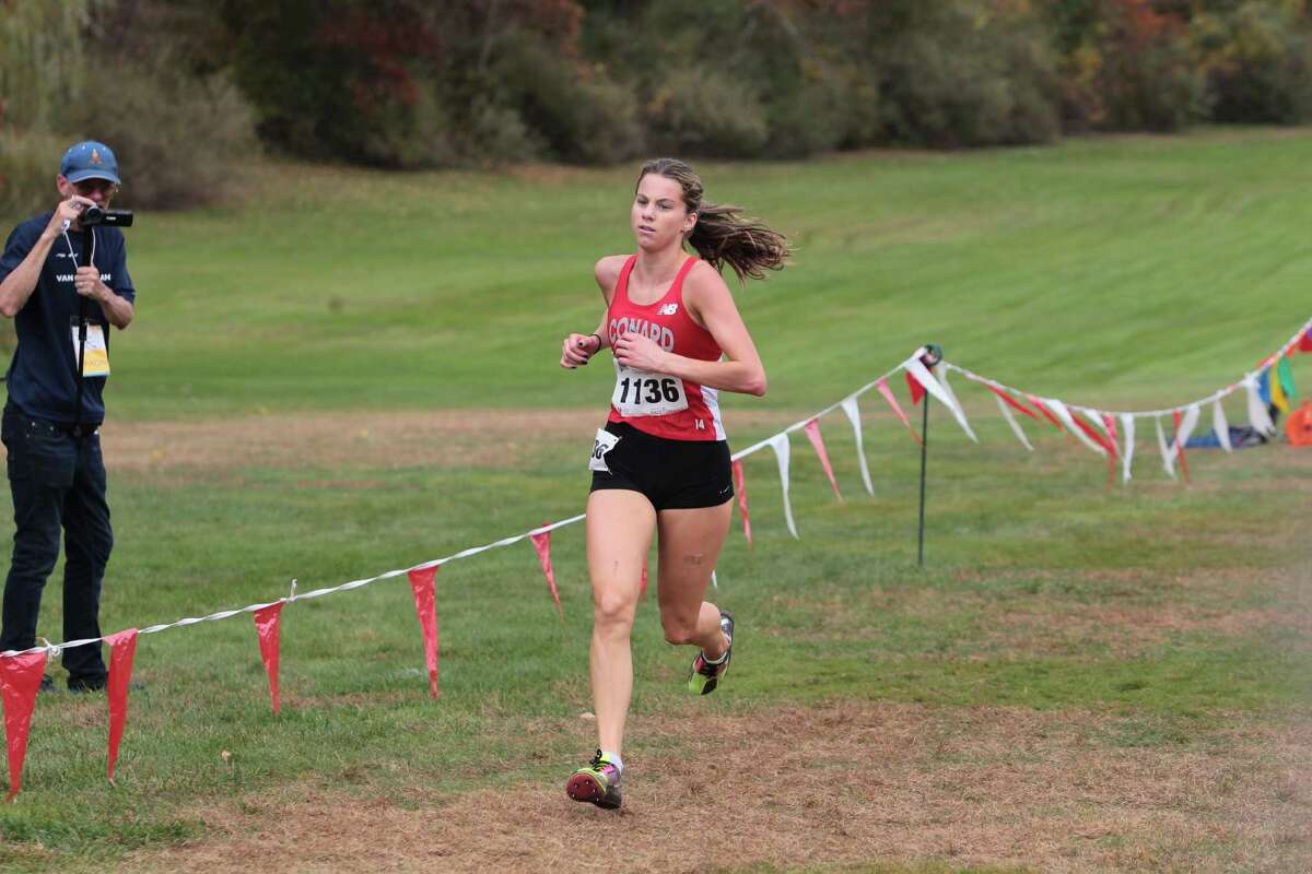 2023 CT high school girls cross country championships roundup.