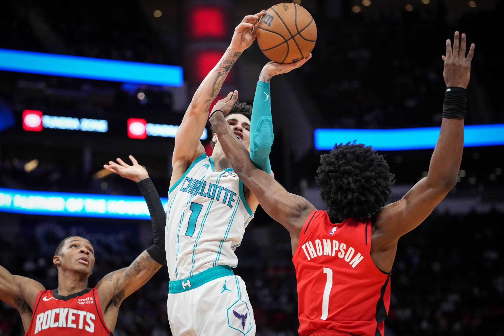 Rockets' Jabari Smith Jr., Amen Thompson on USA Basketball Select team