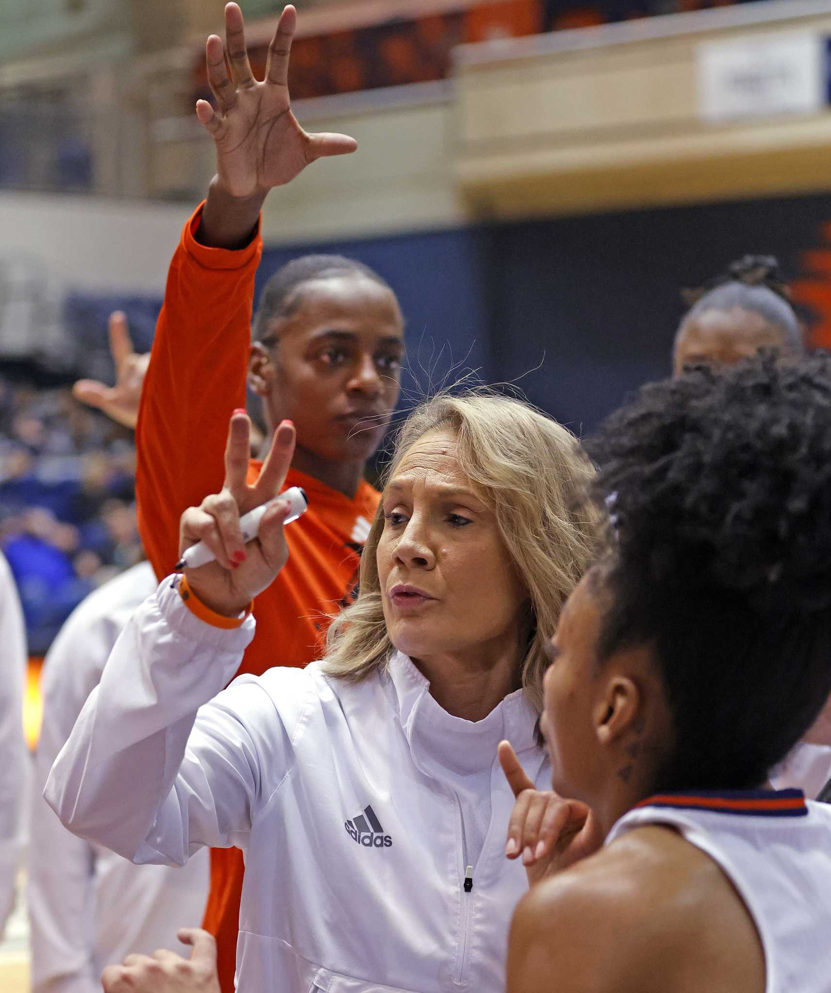 Jordyn Jenkins scores 29 to drive UTSA to win against North Texas
