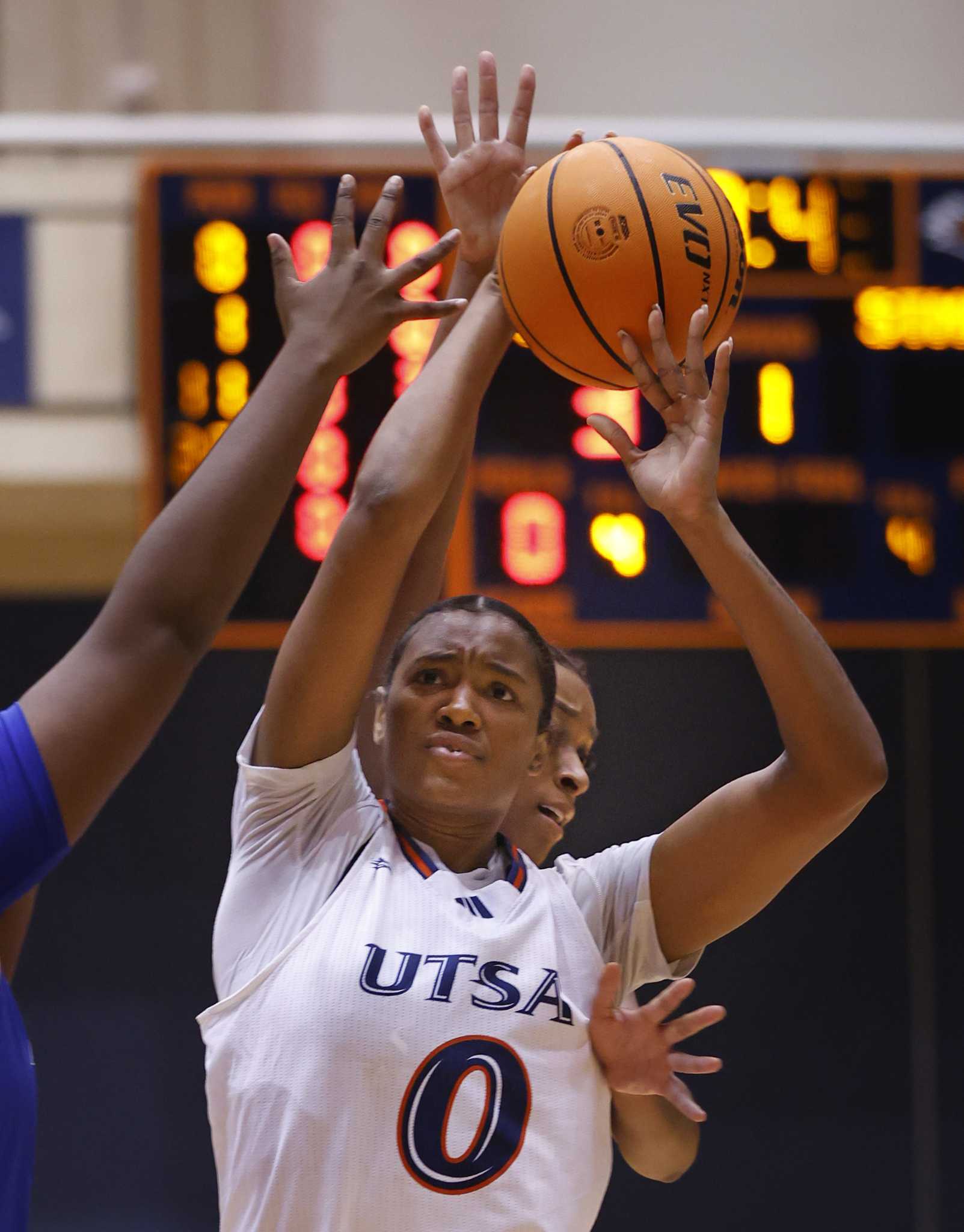 Elyssa Coleman's double-double not enough as UTSA loses to Tulane