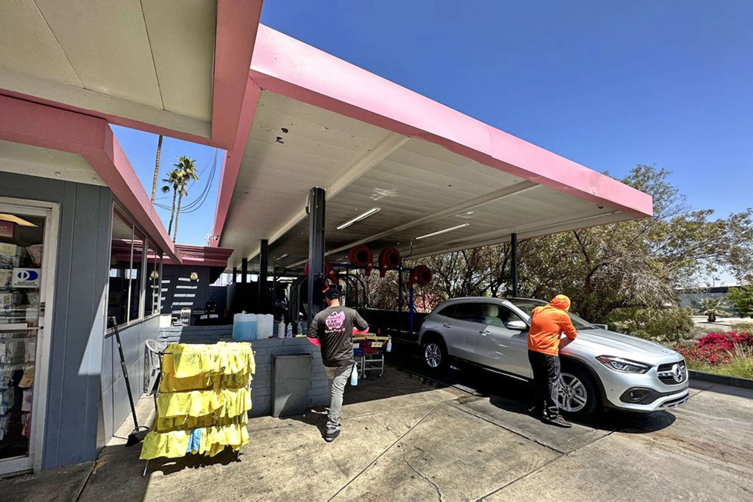 'Absolutely beloved’: Calif. desert town preserves garish neon sign