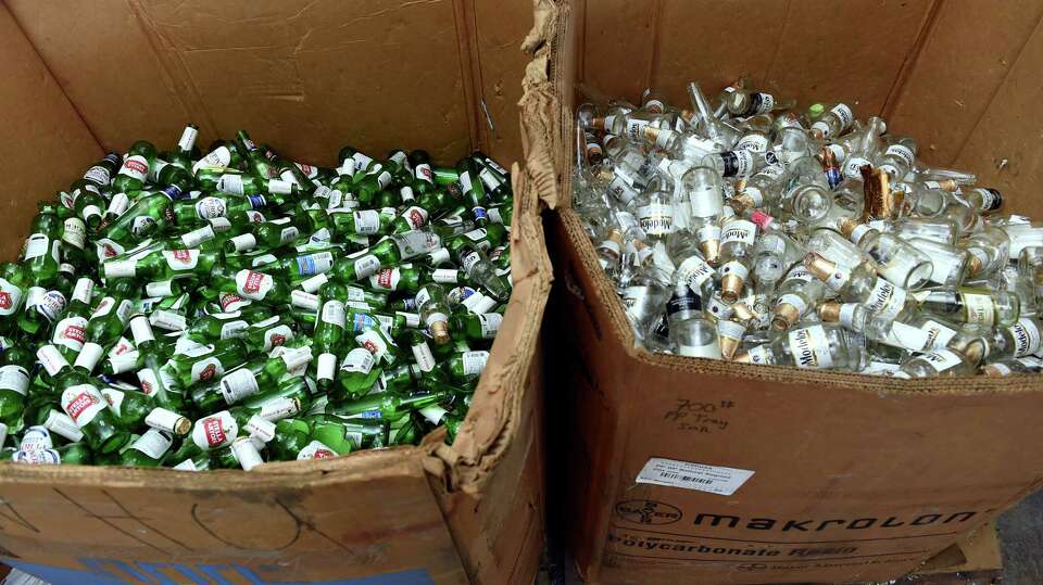 New bottle redemption center opens in Bridgeport