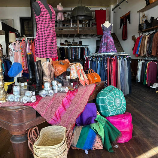 StrangeLovely celebrates Alton location