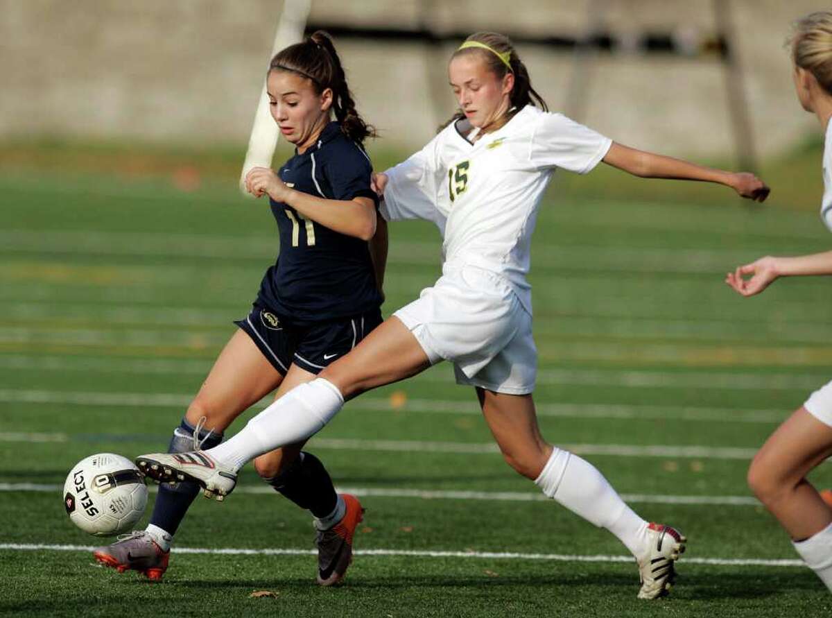 Greenwich Academy tops King in girls soccer