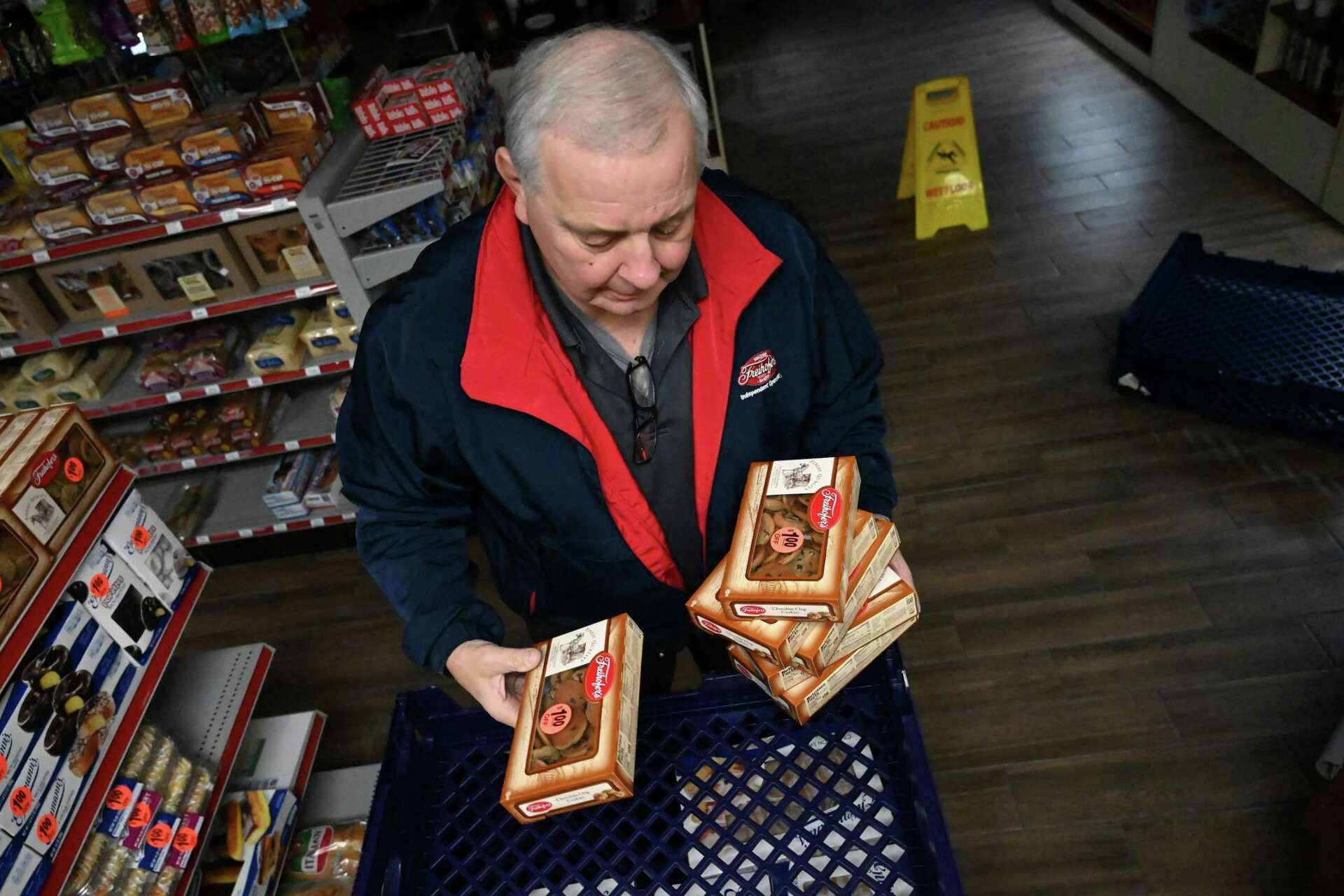 Freihofer's delivery employee Bill Fischer retiring after 4 decades