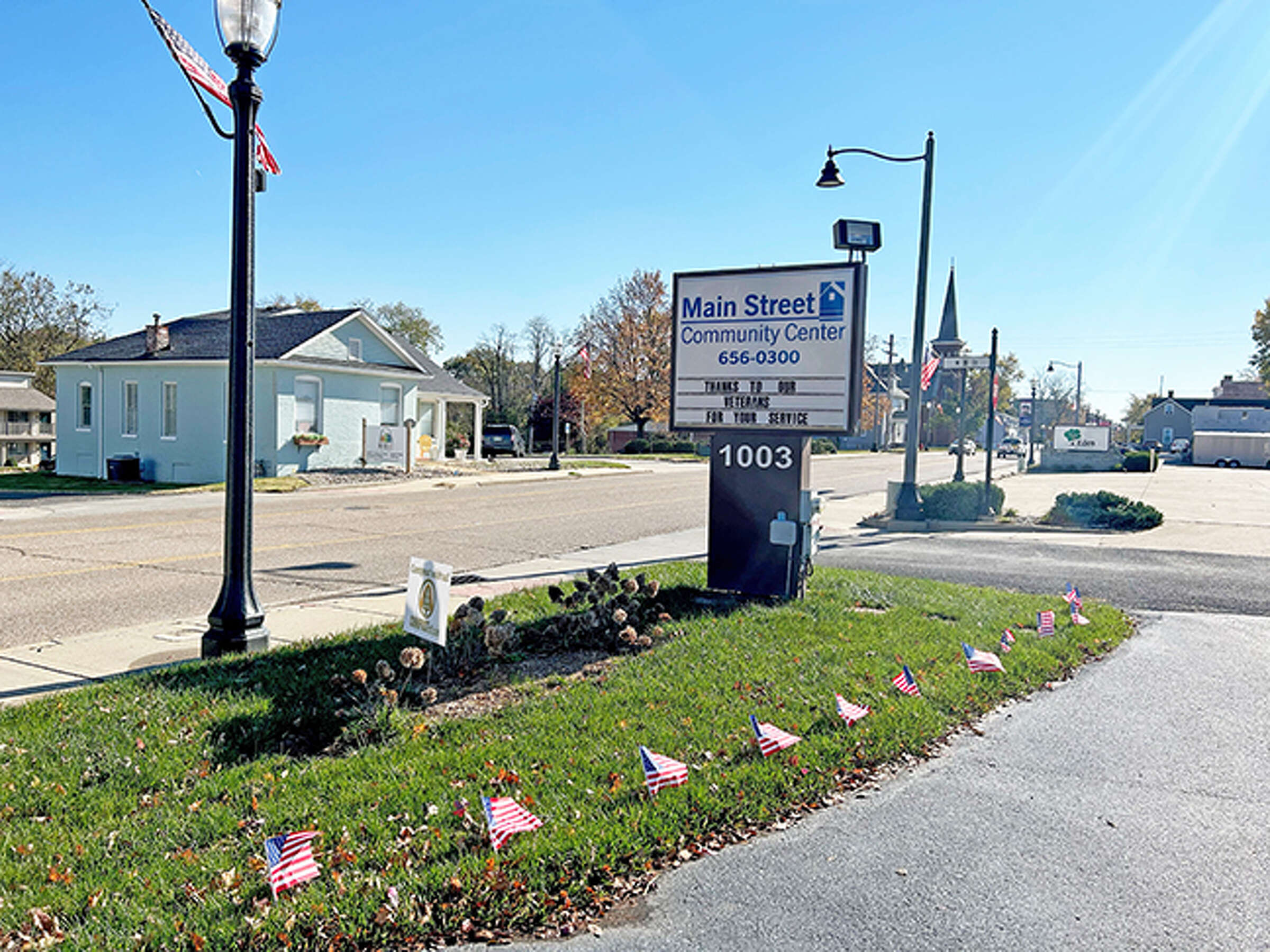 Purse and Jewelry Sale to benefit Edwardsville Community Center