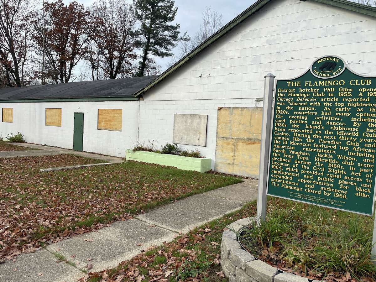 Yates Township Michigan approves Flamingo Club renovation