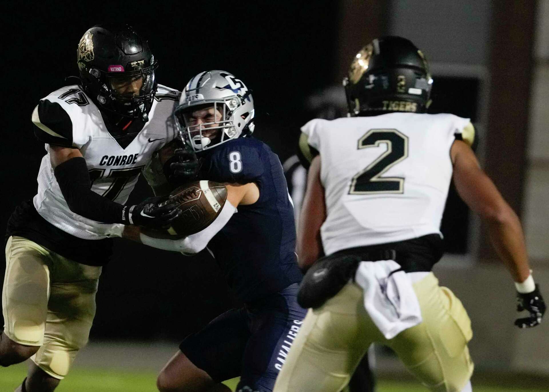 Conroe Tigers top College Park Cavaliers for final playoff spot