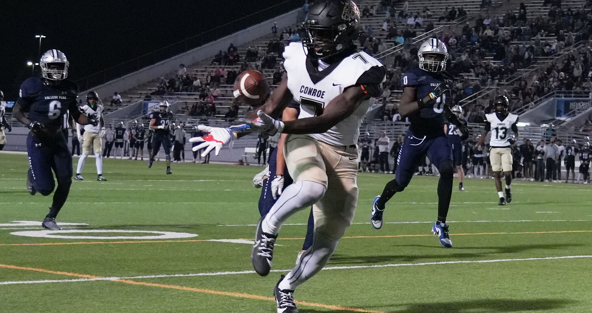 Conroe Tigers top College Park Cavaliers for final playoff spot