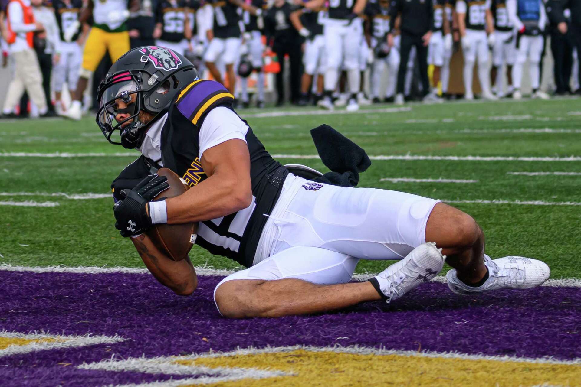 UAlbany football in tie for first after dominating William & Mary