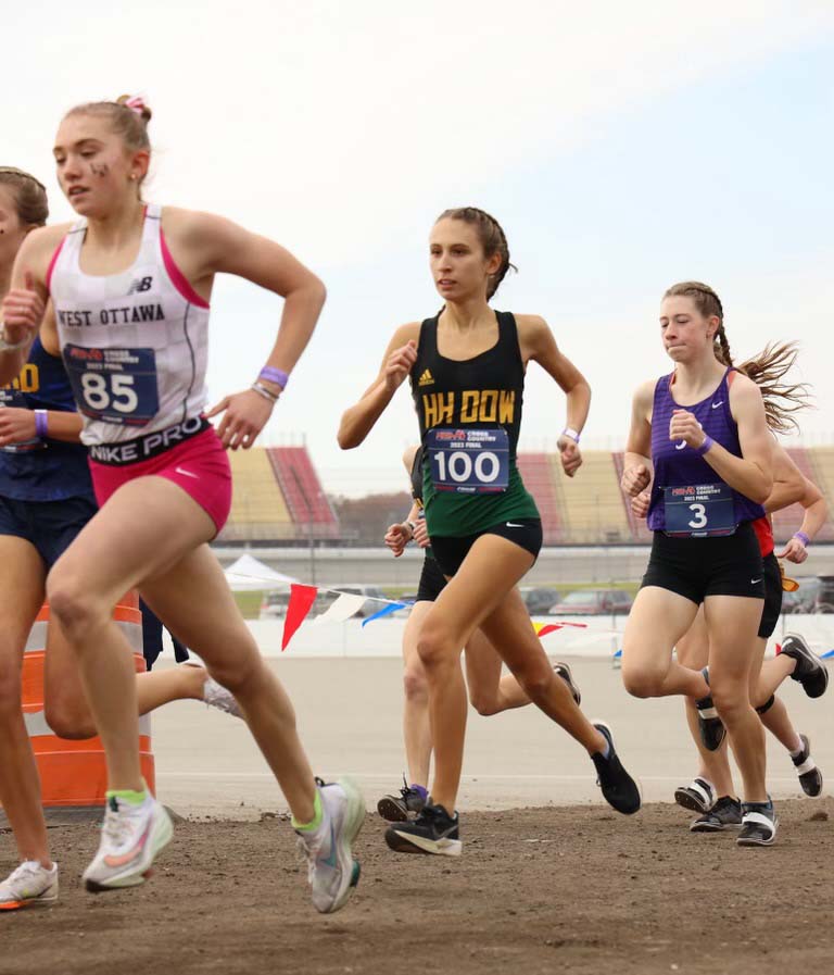 Dow's Garces breaks record, takes 5th in state