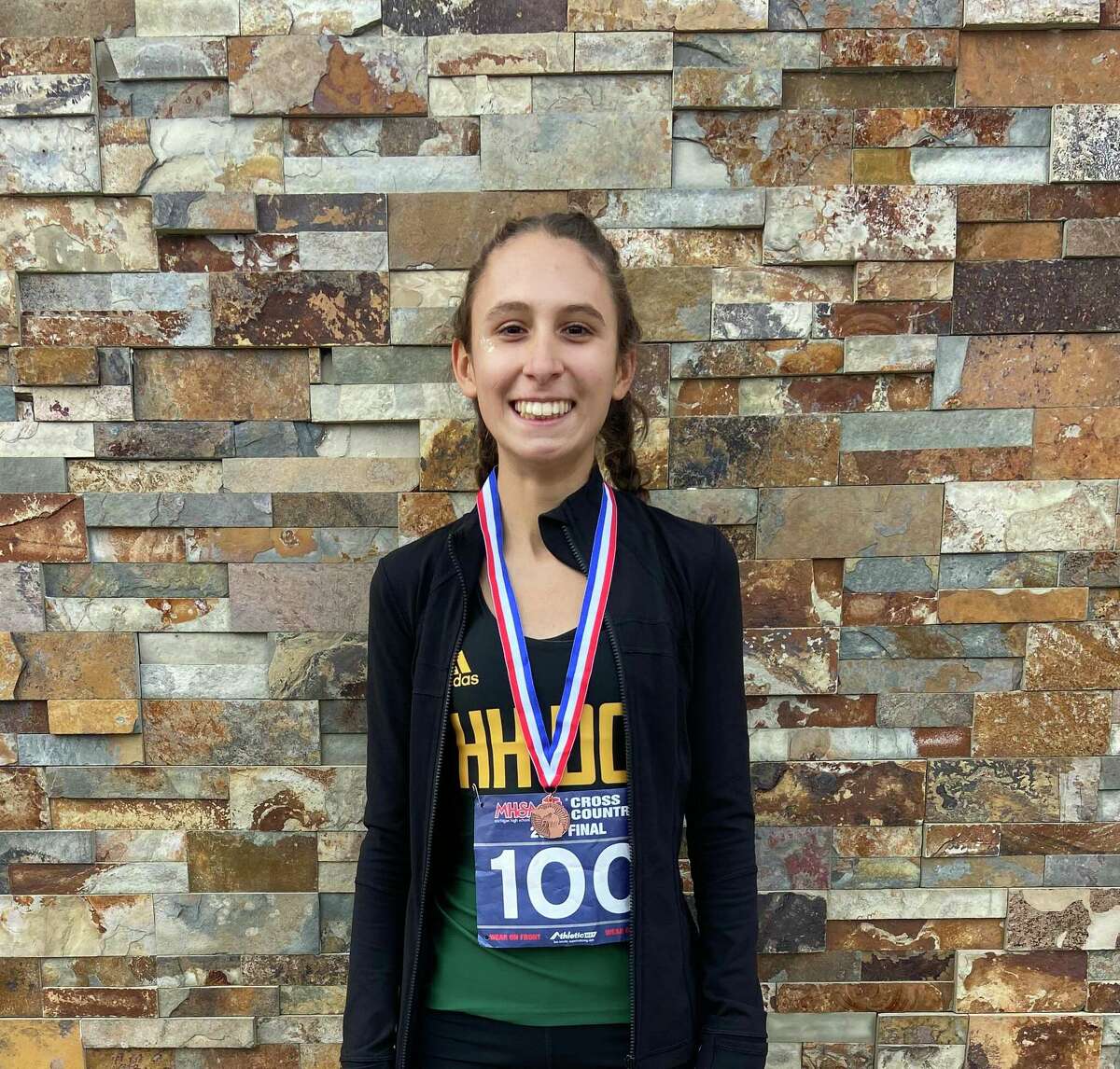 Dow's Garces breaks record, takes 5th in state