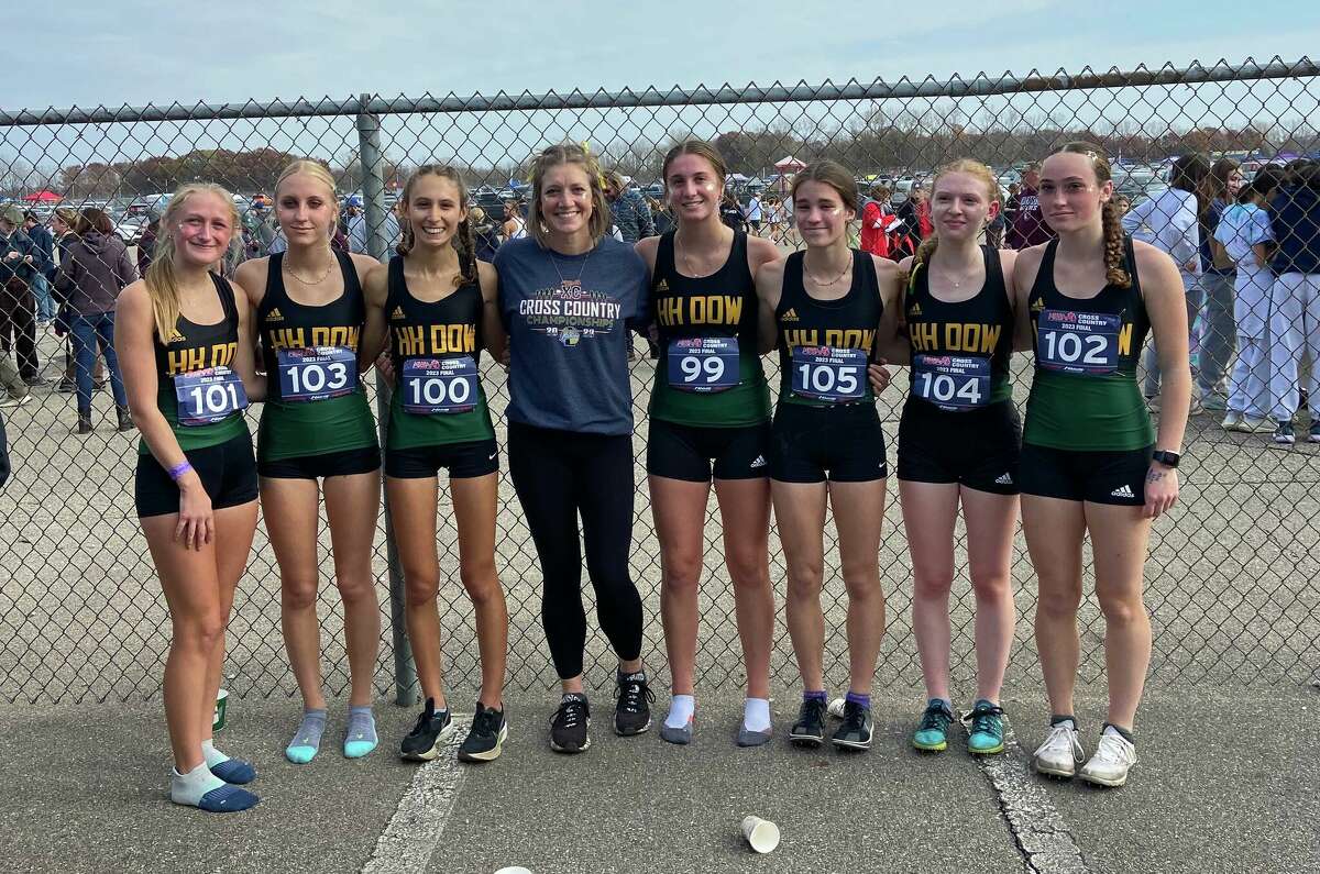 Dow's Garces breaks record, takes 5th in state