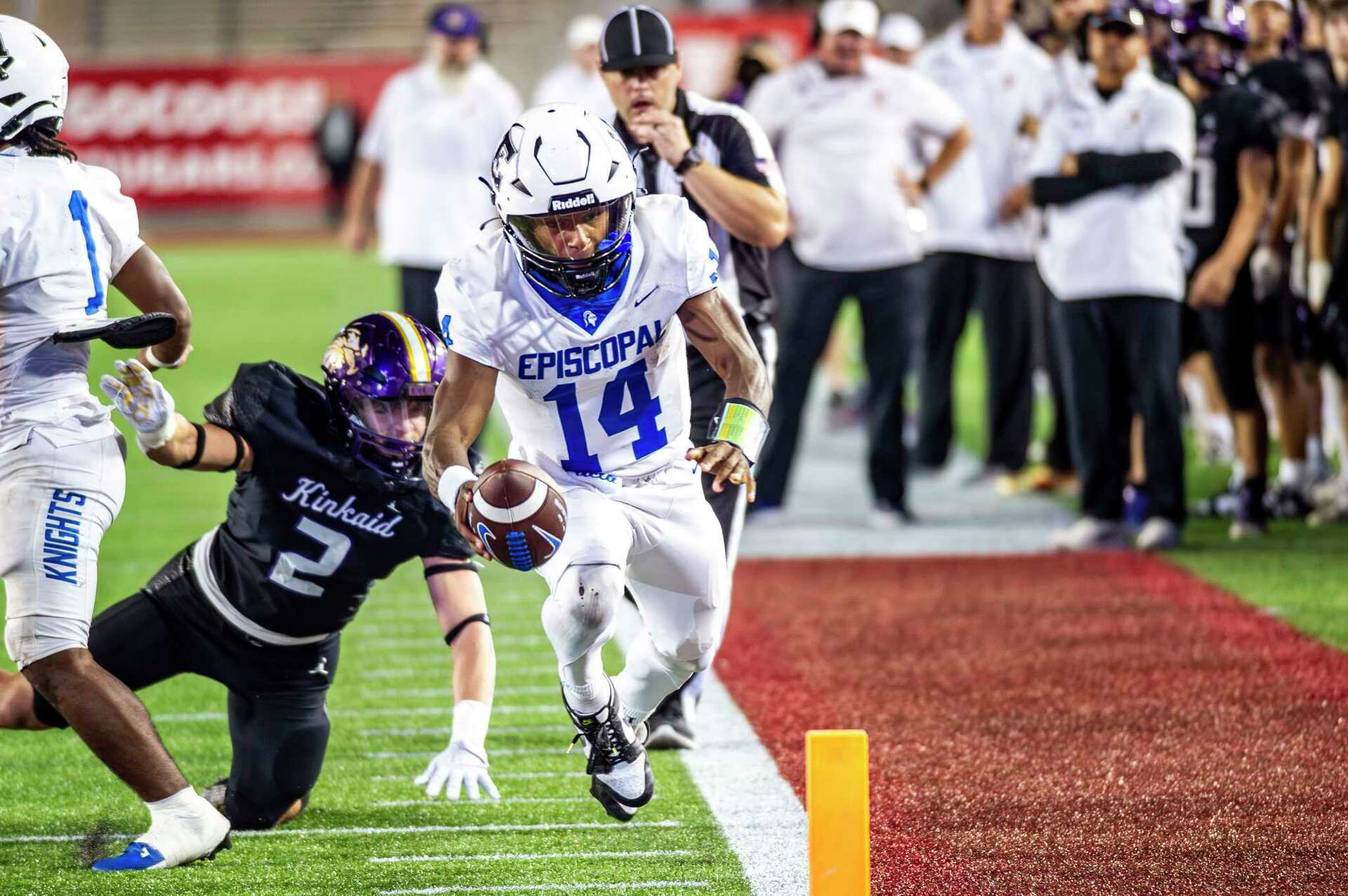 Episcopal holds off late rally from Kinkaid for SPC football title