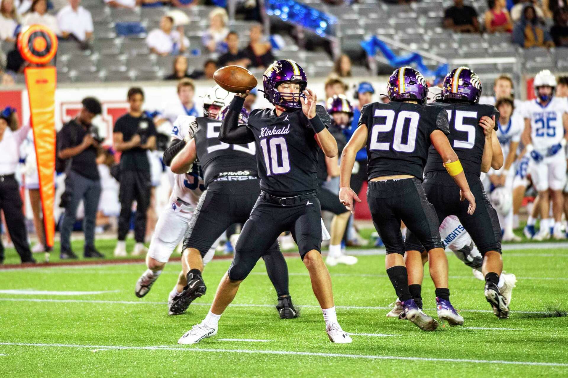 Episcopal holds off late rally from Kinkaid for SPC football title