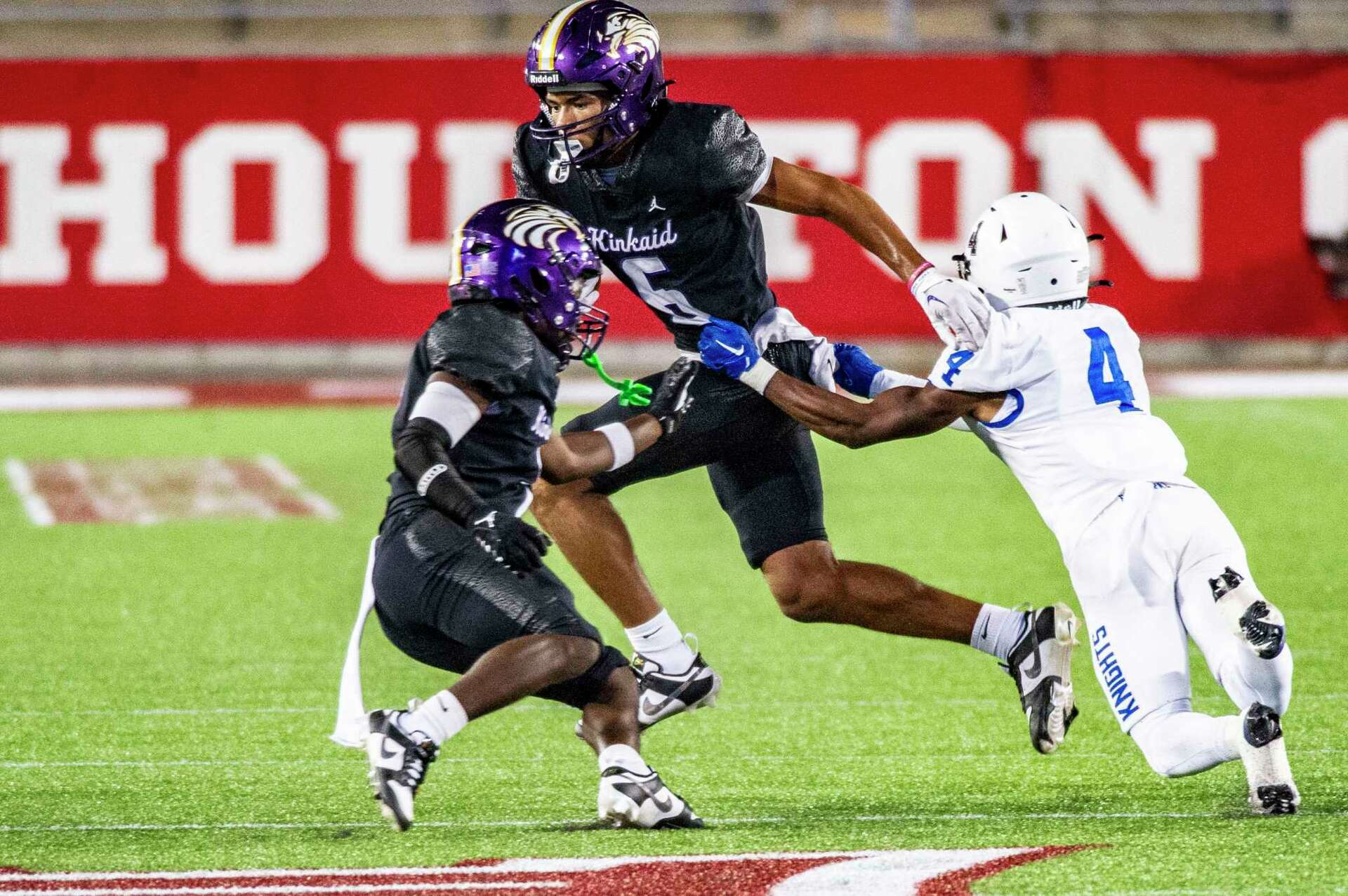 Episcopal holds off late rally from Kinkaid for SPC football title