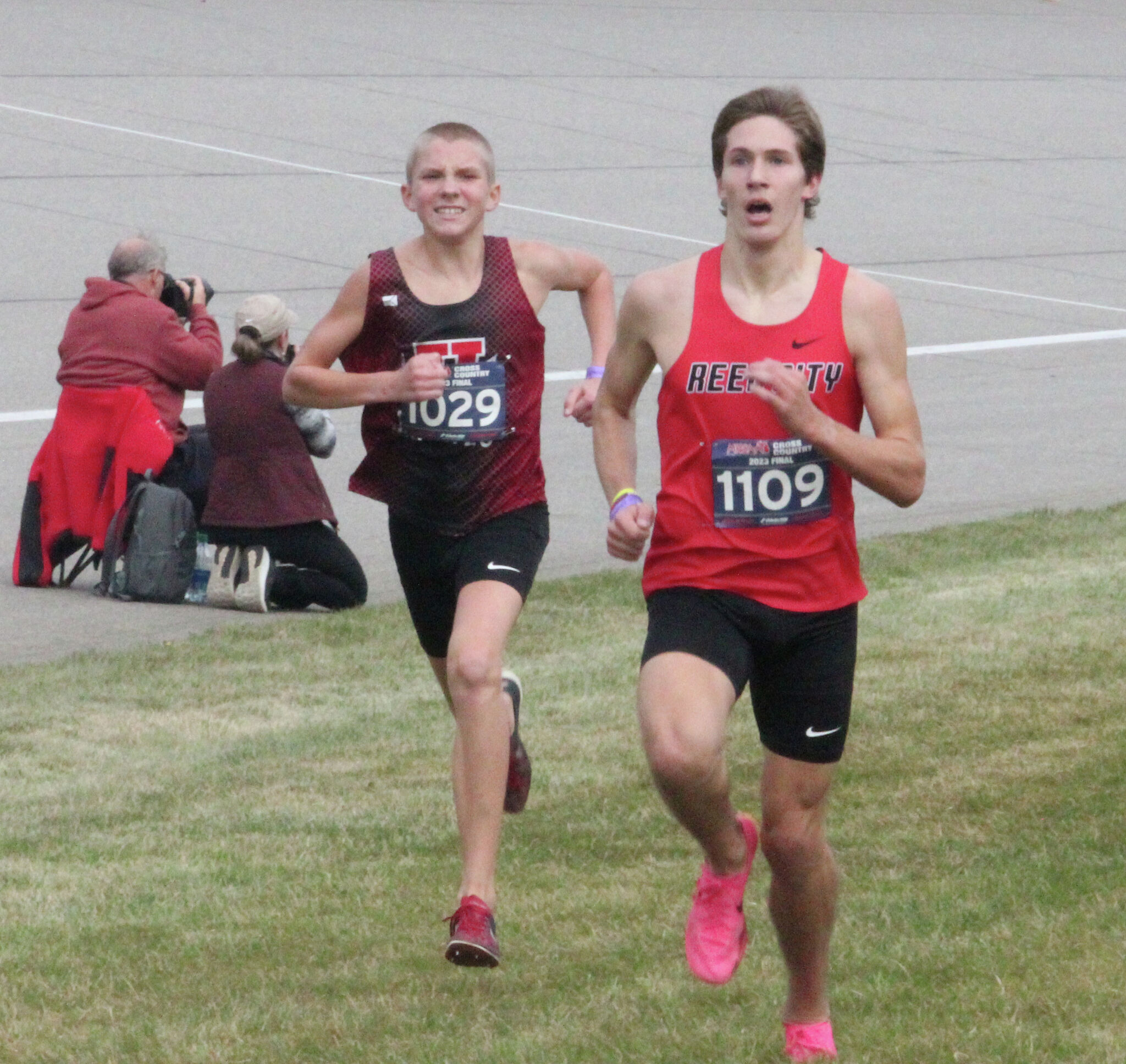 Coyotes have strong performance at cross country state meet